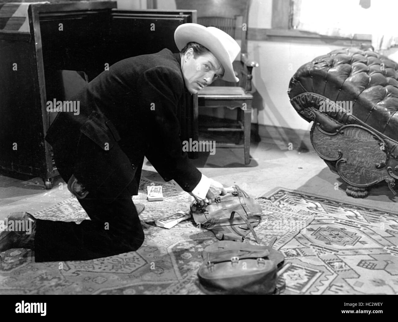 OUTLAW ROUNDUP, I Stanford Jolley, 1944 Stock Photo - Alamy