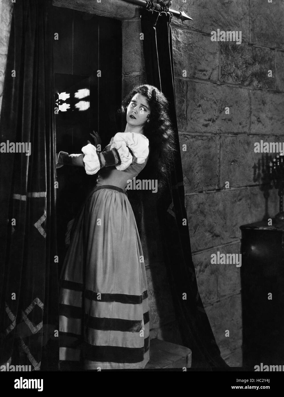 THE PHANTOM OF THE OPERA, Mary Philbin, 1925 Stock Photo - Alamy