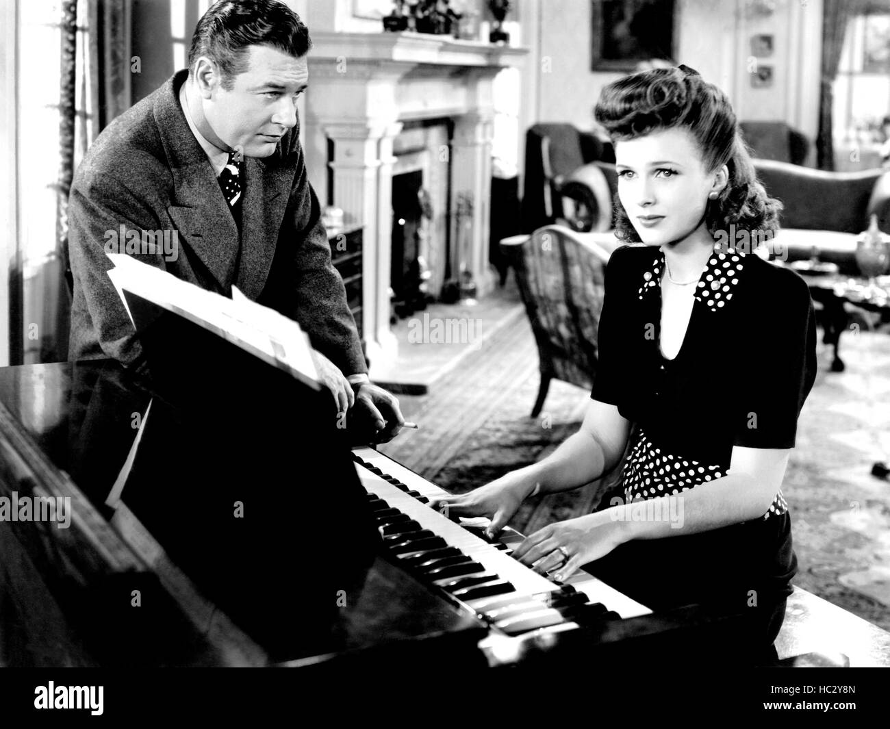 THE PHANTOM SPEAKS, from left, Richard Arlen, Lynne Roberts, (aka Mary ...