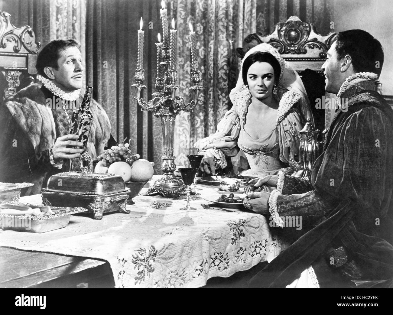 THE PIT AND THE PENDULUM, from left: Vincent Price, Barbara Steele ...
