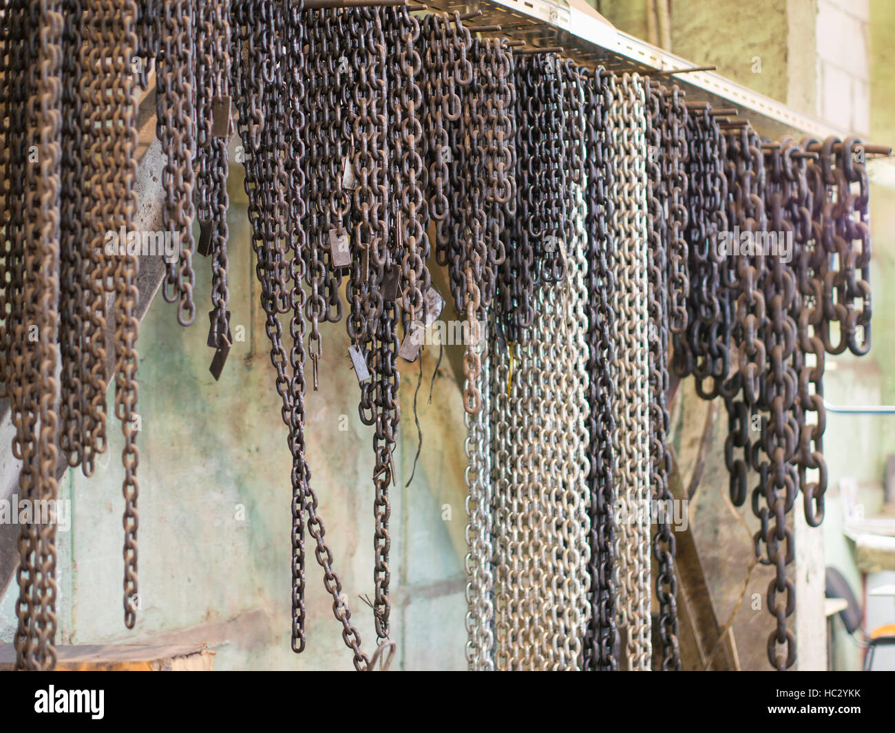 Chain rack hi-res stock photography and images - Alamy