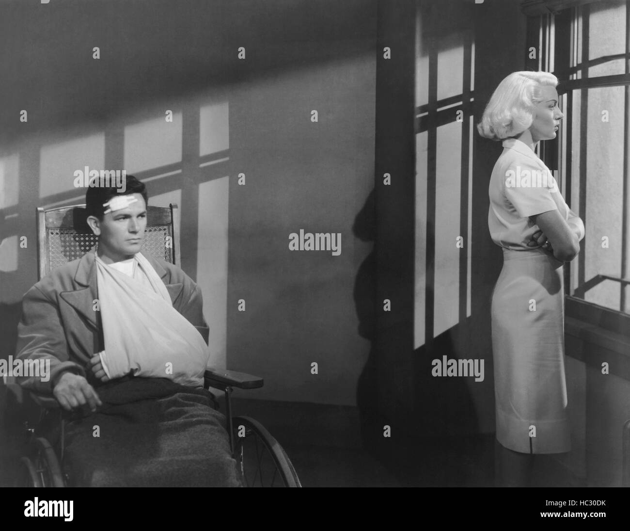 THE POSTMAN ALWAYS RINGS TWICE, from left: John Garfield, Lana Turner ...