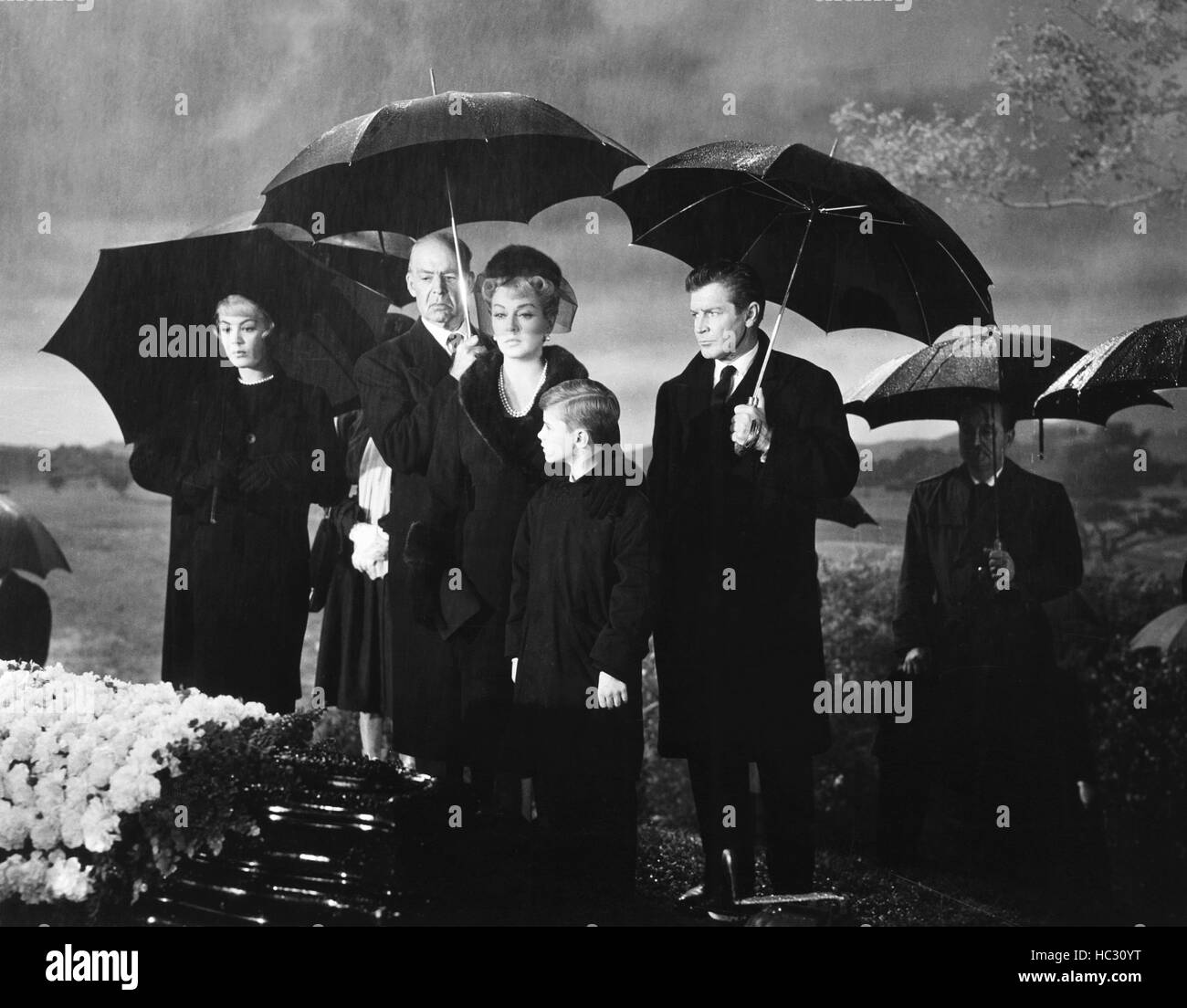 PORTRAIT IN BLACK, from left: Sandra Dee, John Wengraf, Lana Turner ...