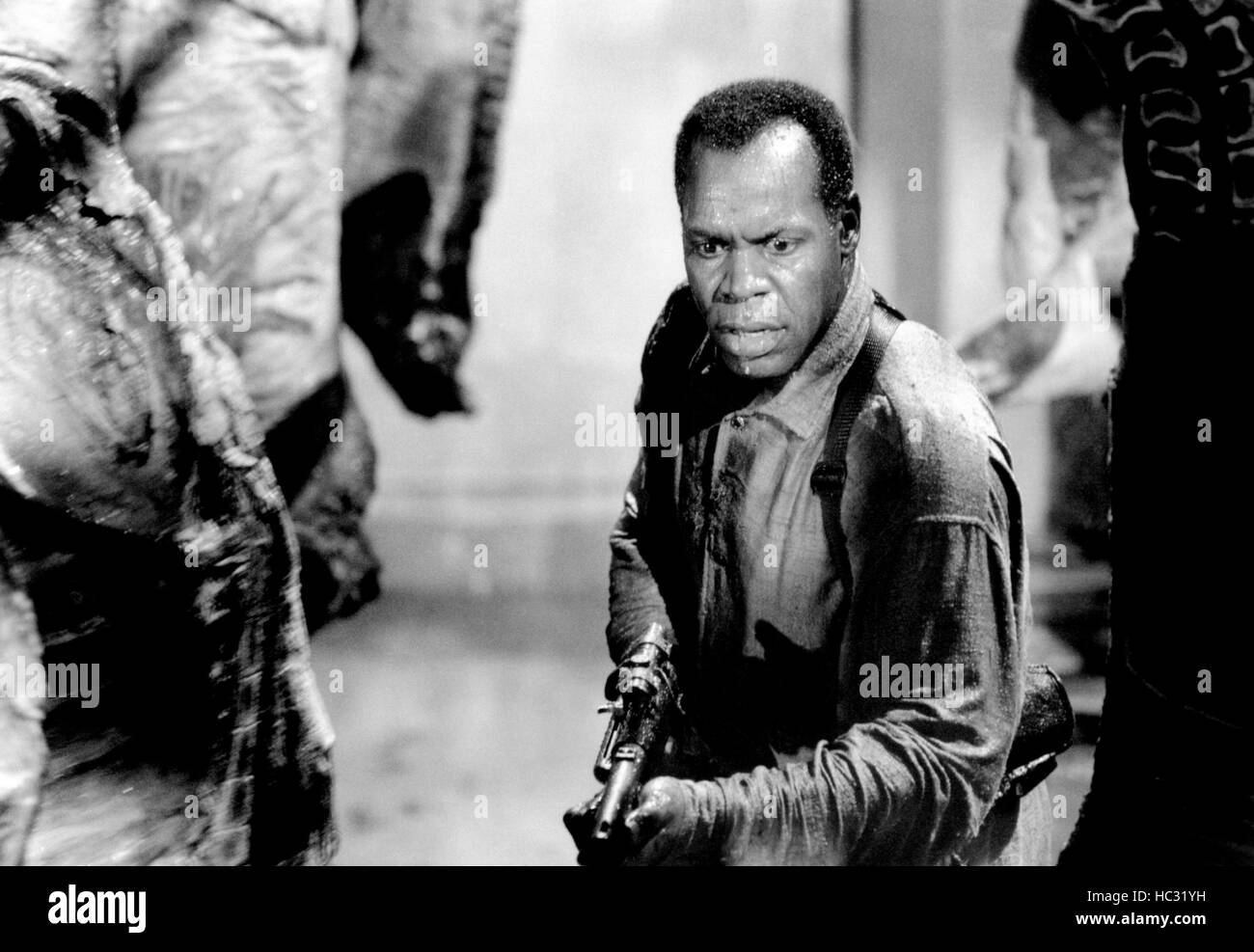 PREDATOR 2, Danny Glover, 1990, TM & Copyright ©20th Century Fox Film ...