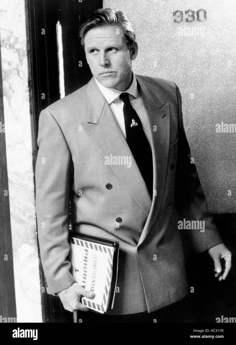 PREDATOR 2, Gary Busey, 1990, TM & Copyright ©20th Century Fox Film ...