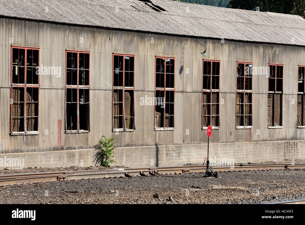 Rail yard hi-res stock photography and images - Alamy