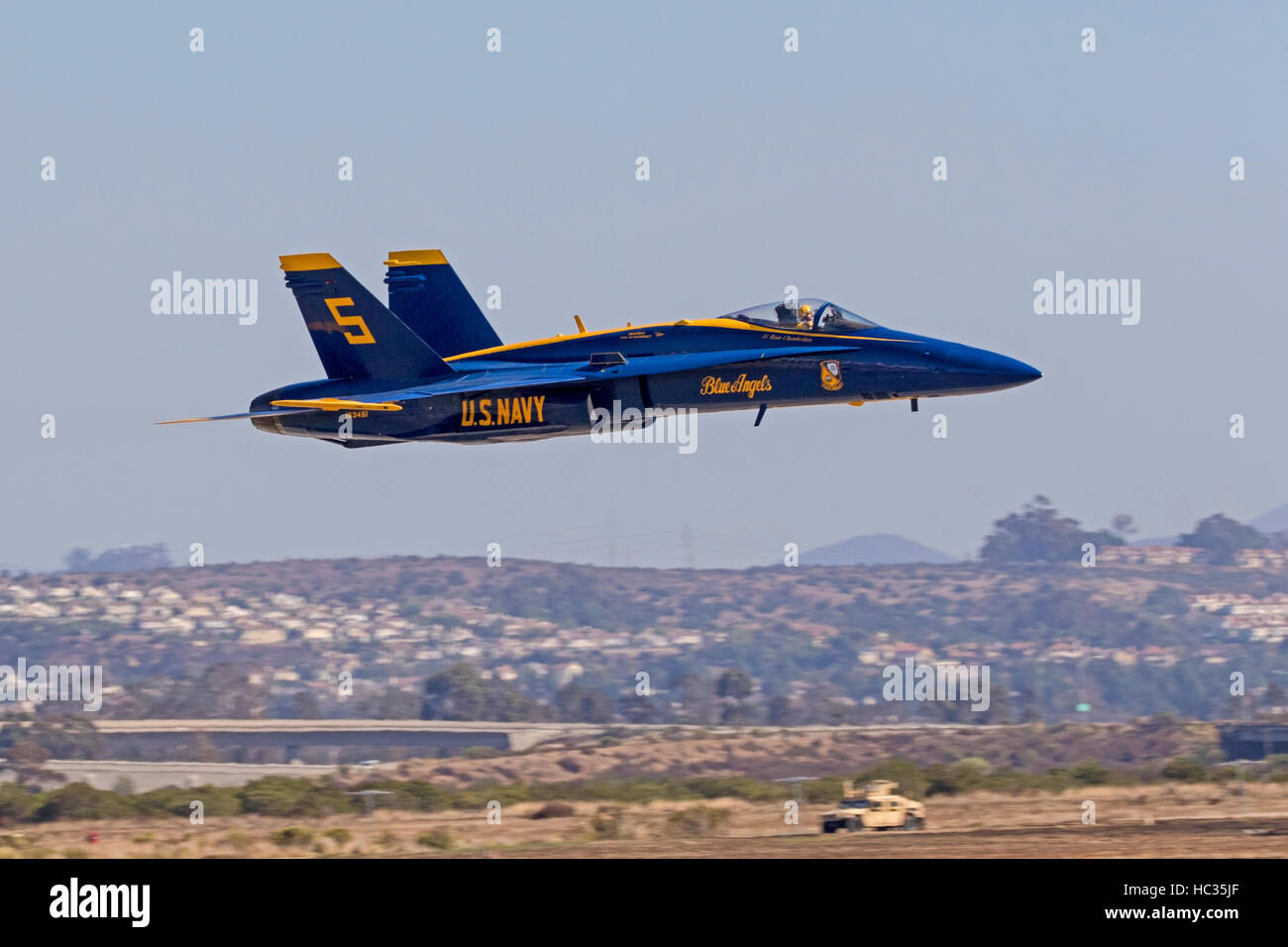 Airplanes Blue Angels Navy Flight Demonstration Team flying at 2016 ...
