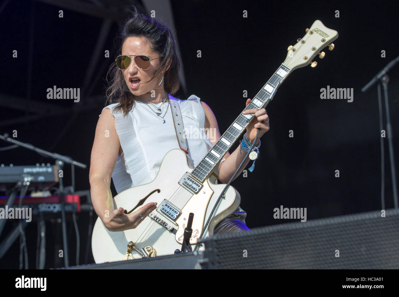 Kt tunstall family hi-res stock photography and images - Alamy