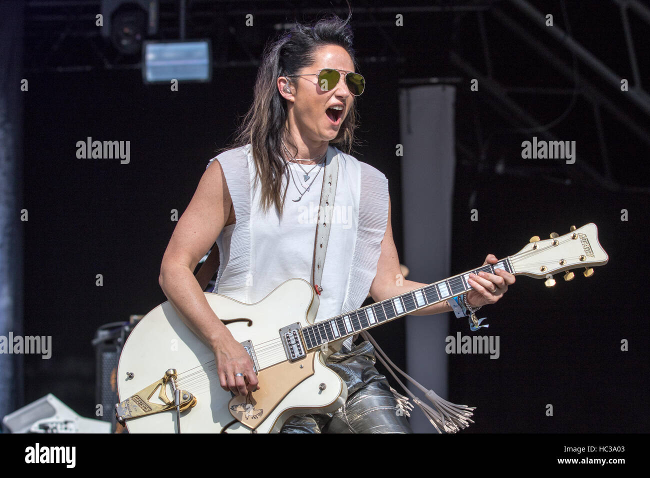 Kt tunstall family hi-res stock photography and images - Alamy