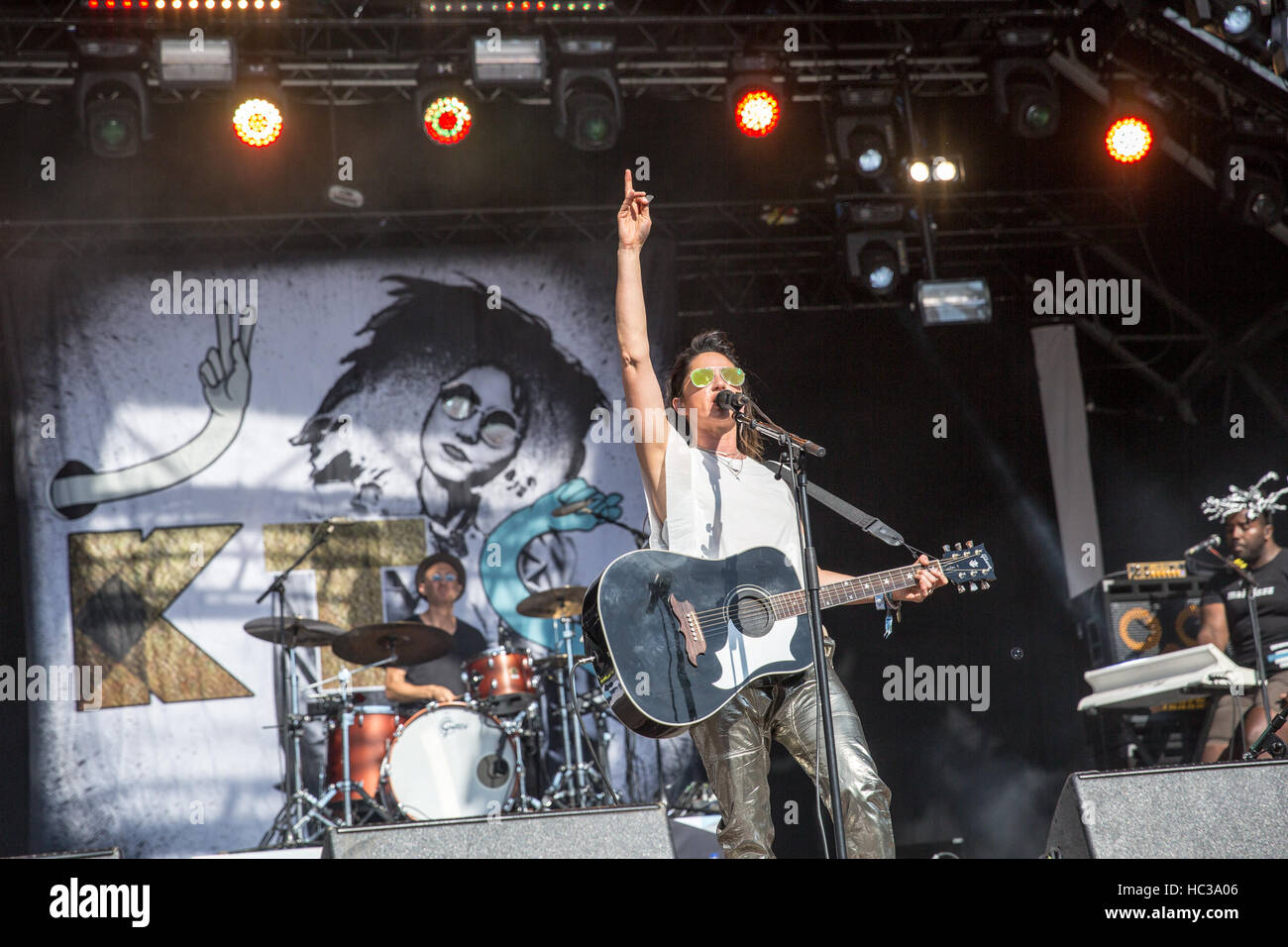 Kt tunstall family hi-res stock photography and images - Alamy