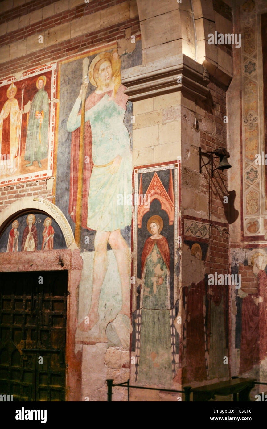 VERONA, ITALY - OCTOBER 10, 2016 - interior of San Zeno Basilica (San ...