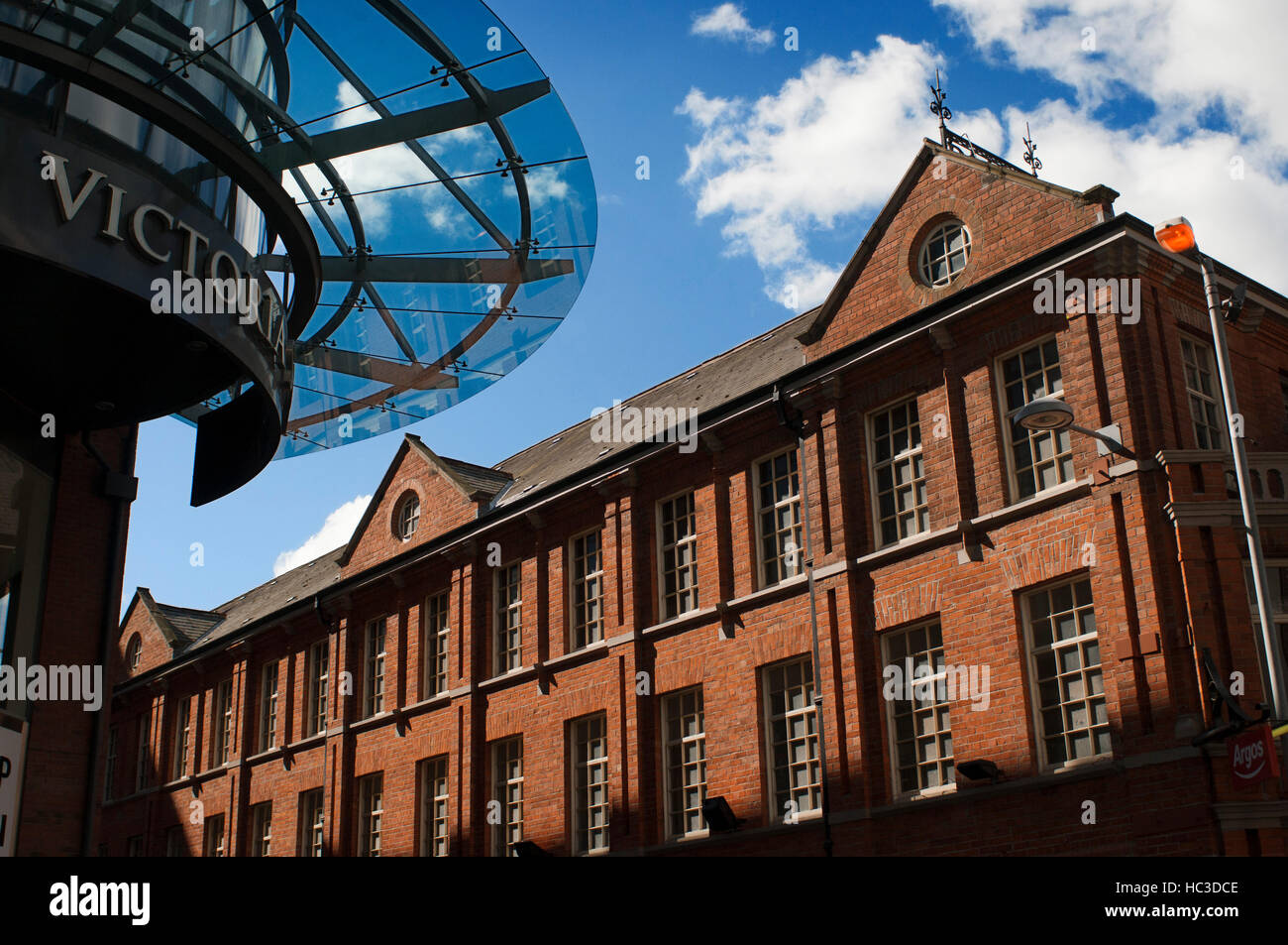 Lifestyle shopping belfast hi-res stock photography and images - Alamy