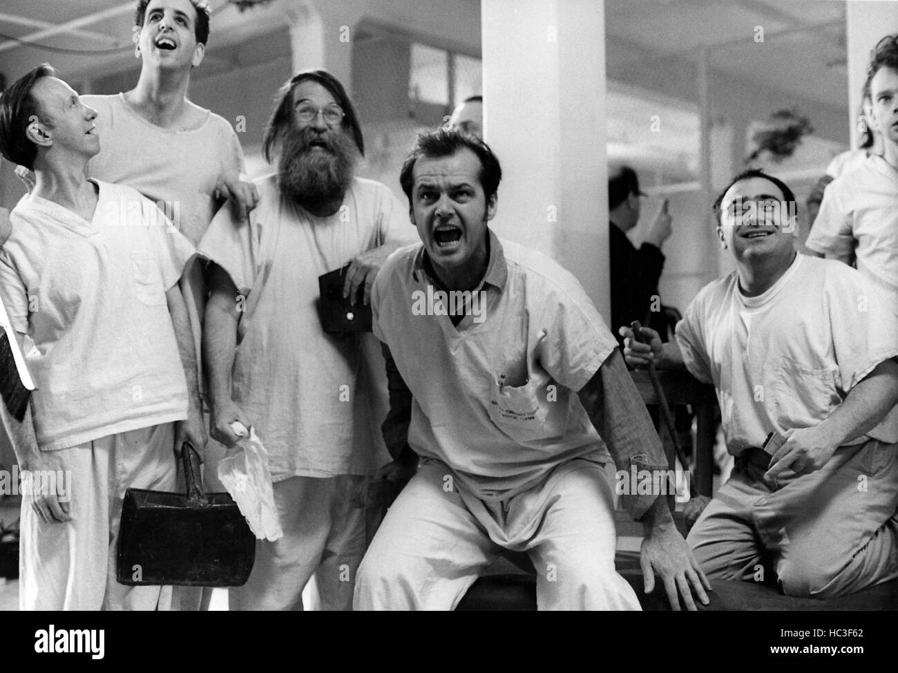 ONE FLEW OVER THE CUCKOO'S NEST, William Duell, Vincent Schiavelli ...
