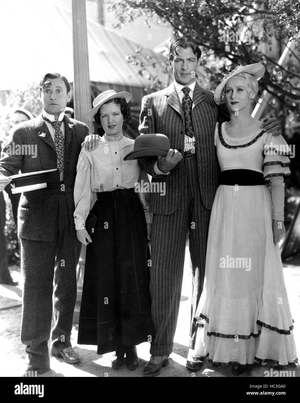 ONE SUNDAY AFTERNOON, Roscoe Karns, Fay Wray, Gary Cooper, Frances ...
