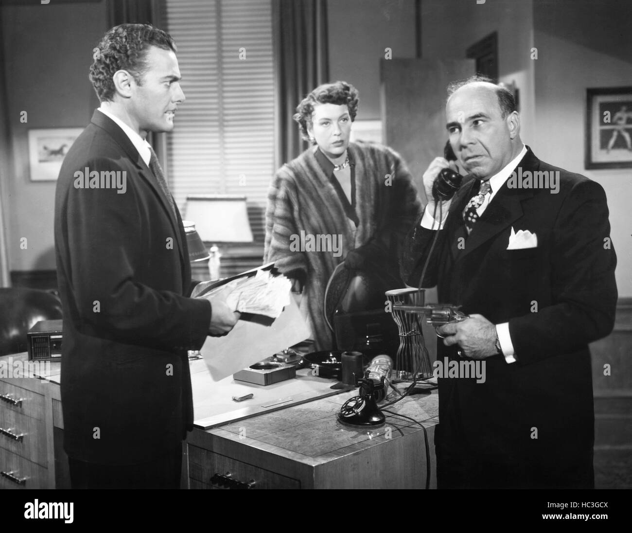 ON THE ISLE OF SAMOA, from left: Jon Hall, Jacqueline deWit, Ben Welden ...