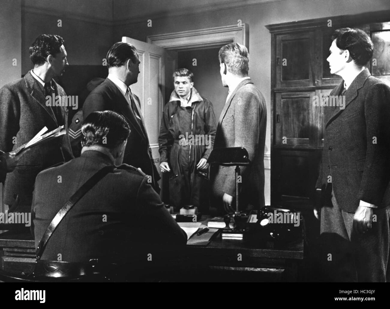 THE ONE THAT GOT AWAY, Jack Gwillim, Hardy Kruger, 1957 Stock Photo - Alamy