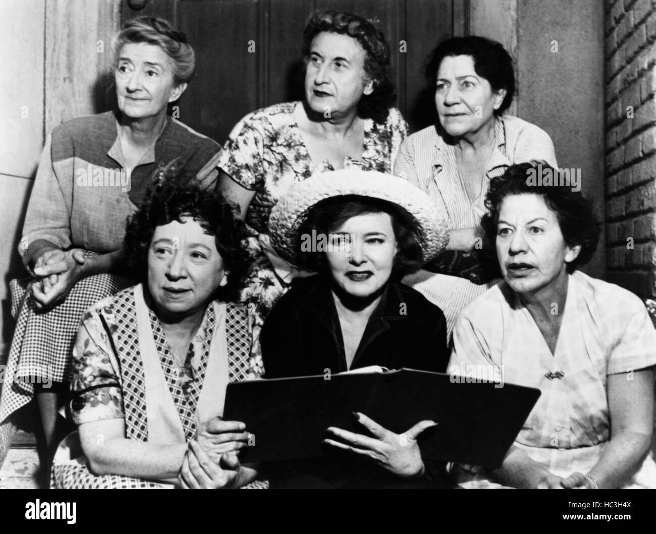 PARADISE ALLEY, front from left: Jesslyn Fax, Corinne Griffith, Almira ...