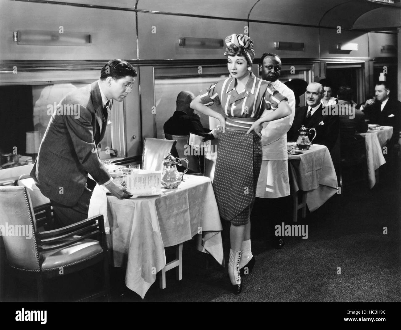 THE PALM BEACH STORY, from left: Rudy Vallee, Claudette Colbert, Mantan ...
