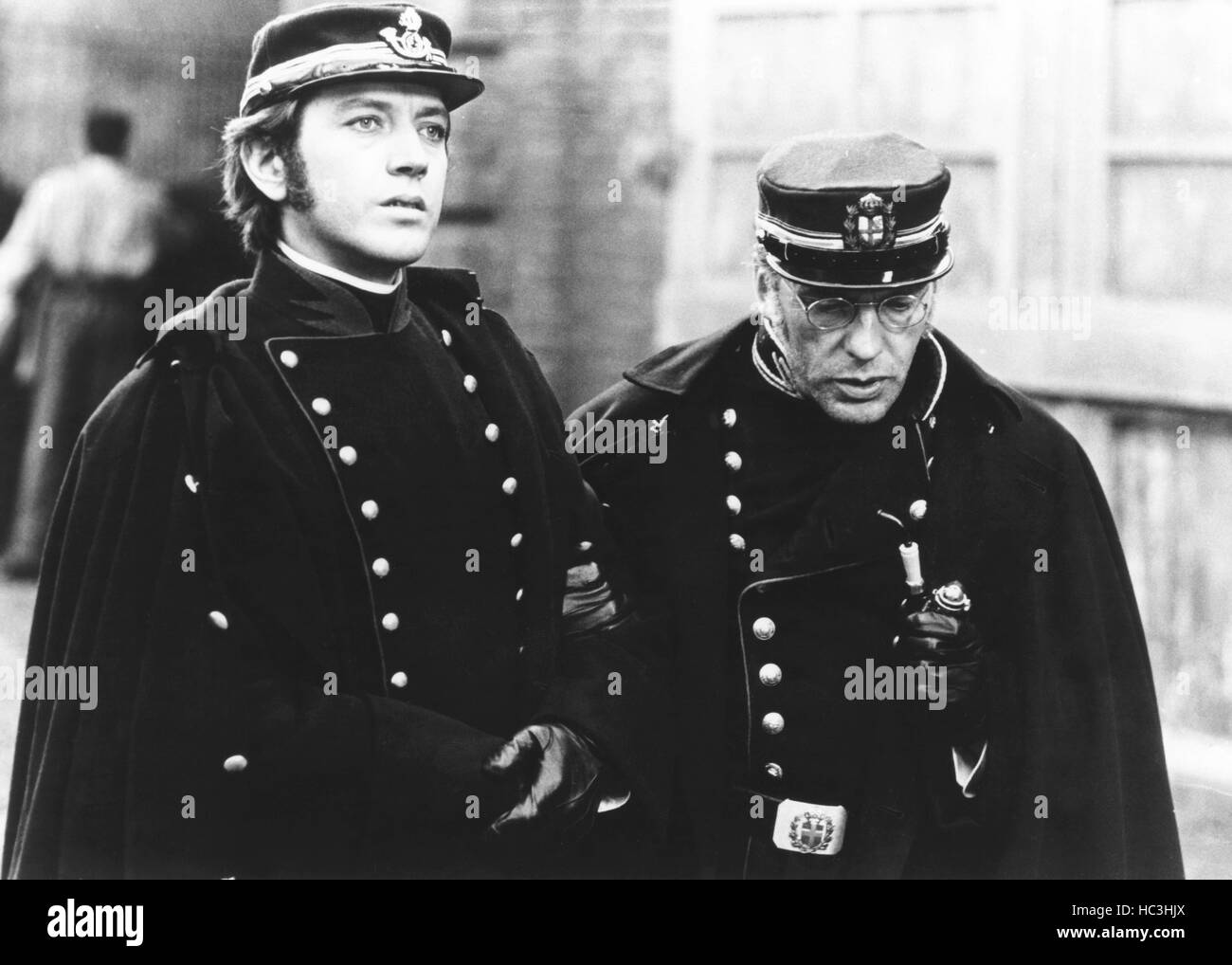PASSIONE D'AMORE, from left: Bernard Giraudeau, Jean-Louis Trintignant ...