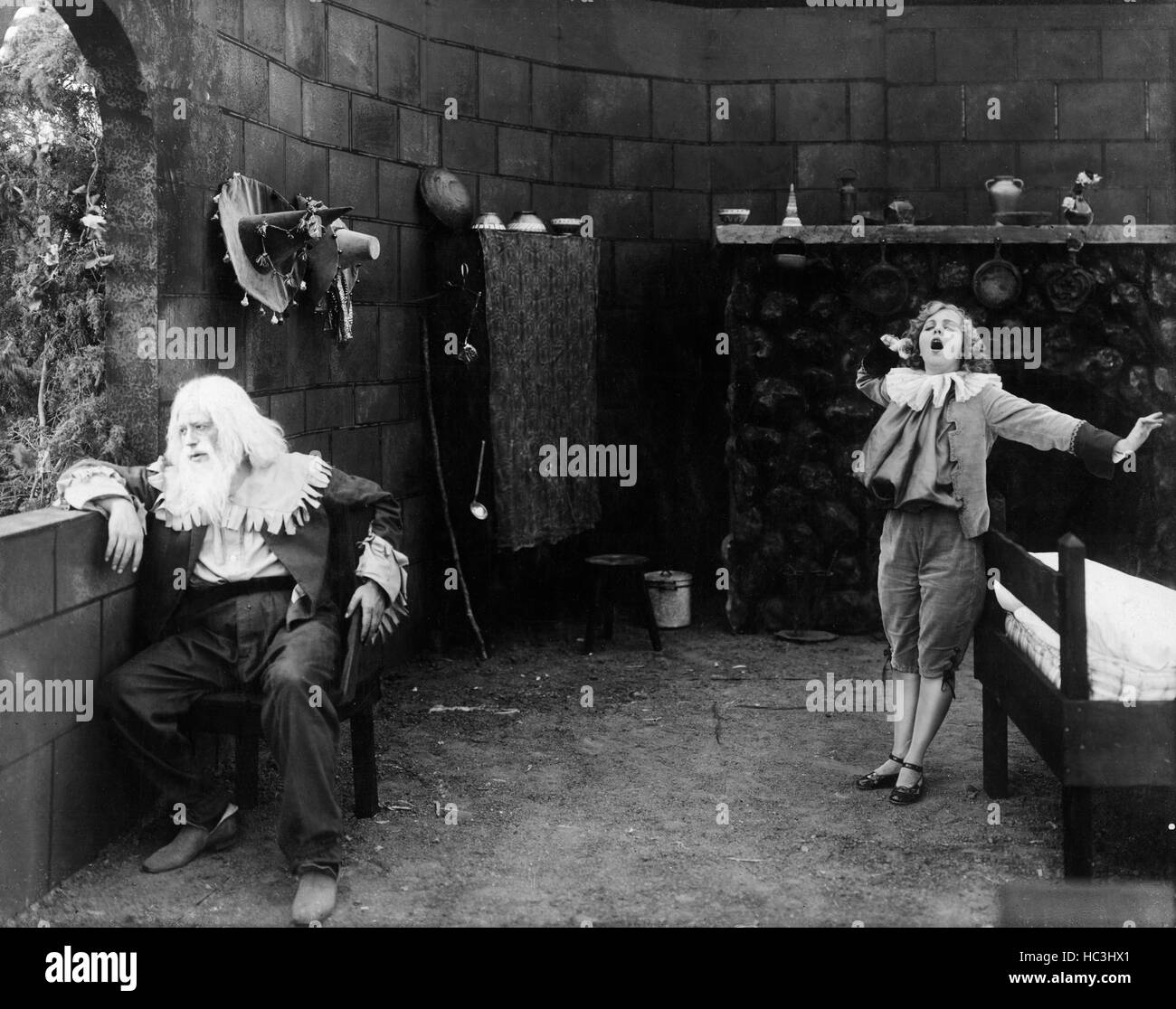 PATCHWORK GIRL OF OZ, Frank Moore, Violet MacMillan, 1914 Stock Photo ...