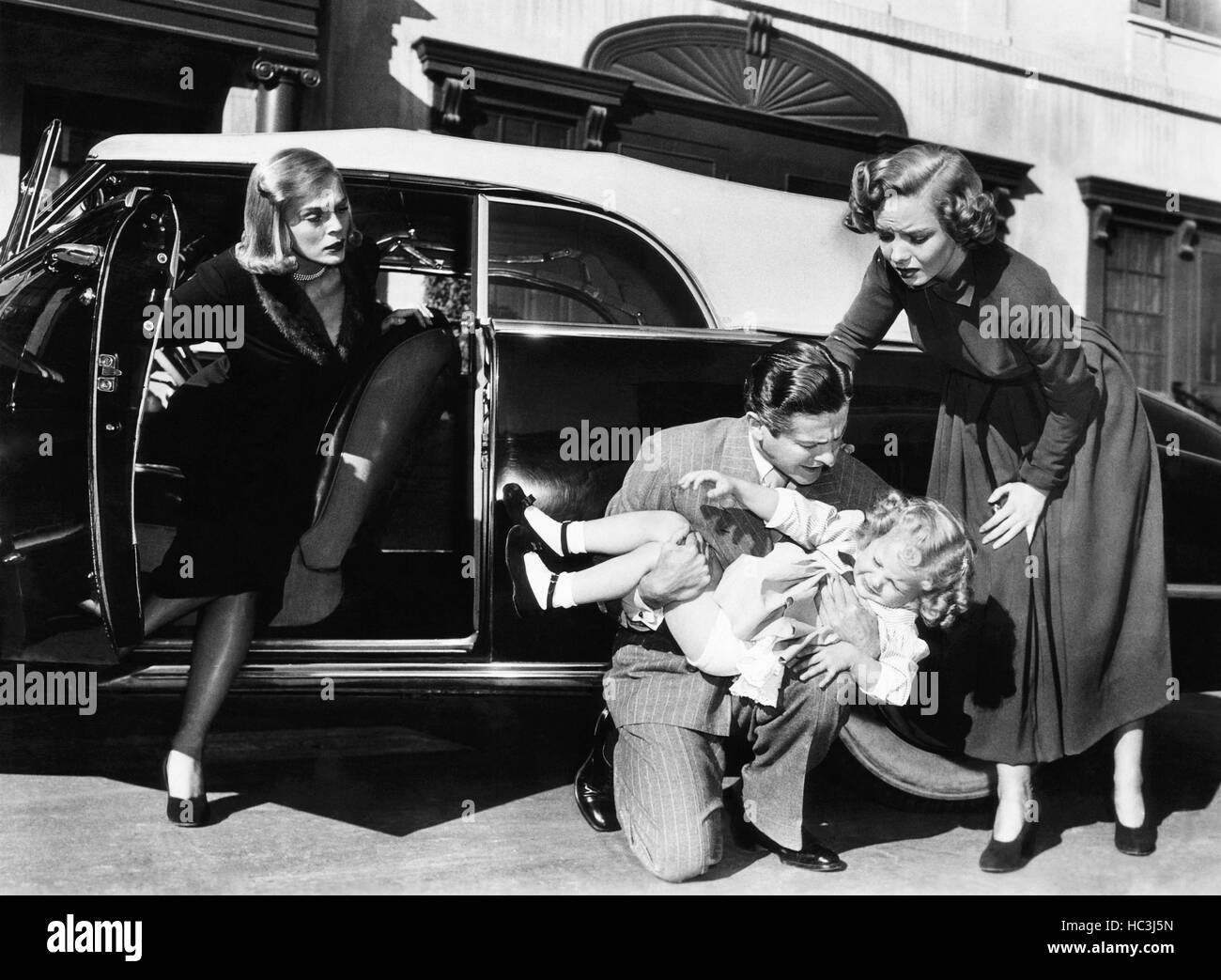 PAID IN FULL, from left, Lizabeth Scott, Robert Cummings, Laura Lee Michel, (baby), Diana Lynn ...