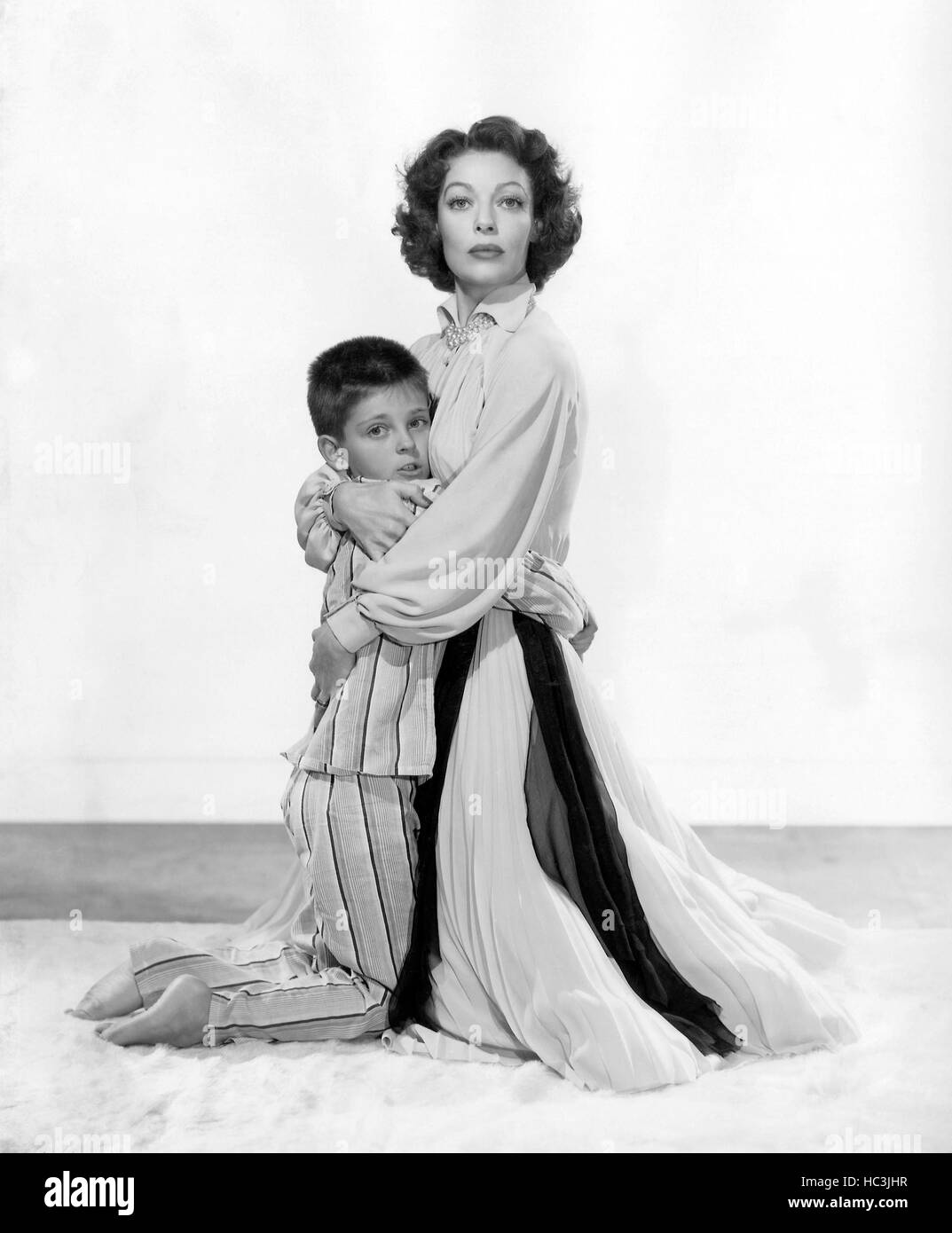 PAULA, Tommy Rettig, Loretta Young, 1952 Stock Photo - Alamy