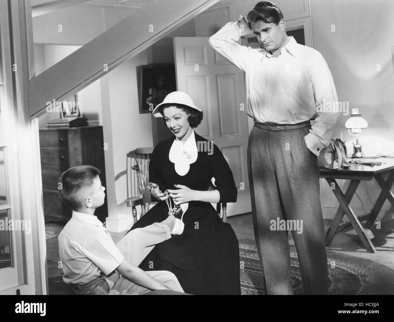 PAULA, from left: Tommy Rettig, Loretta Young, Kent Smith, 1952 Stock ...