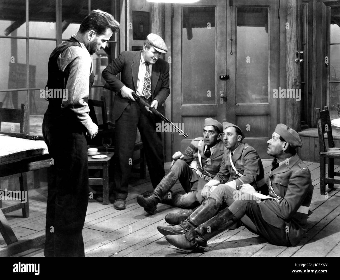 THE PETRIFIED FOREST, Humphrey Bogart, Joe Sawyer, Arthur Aylesworth ...