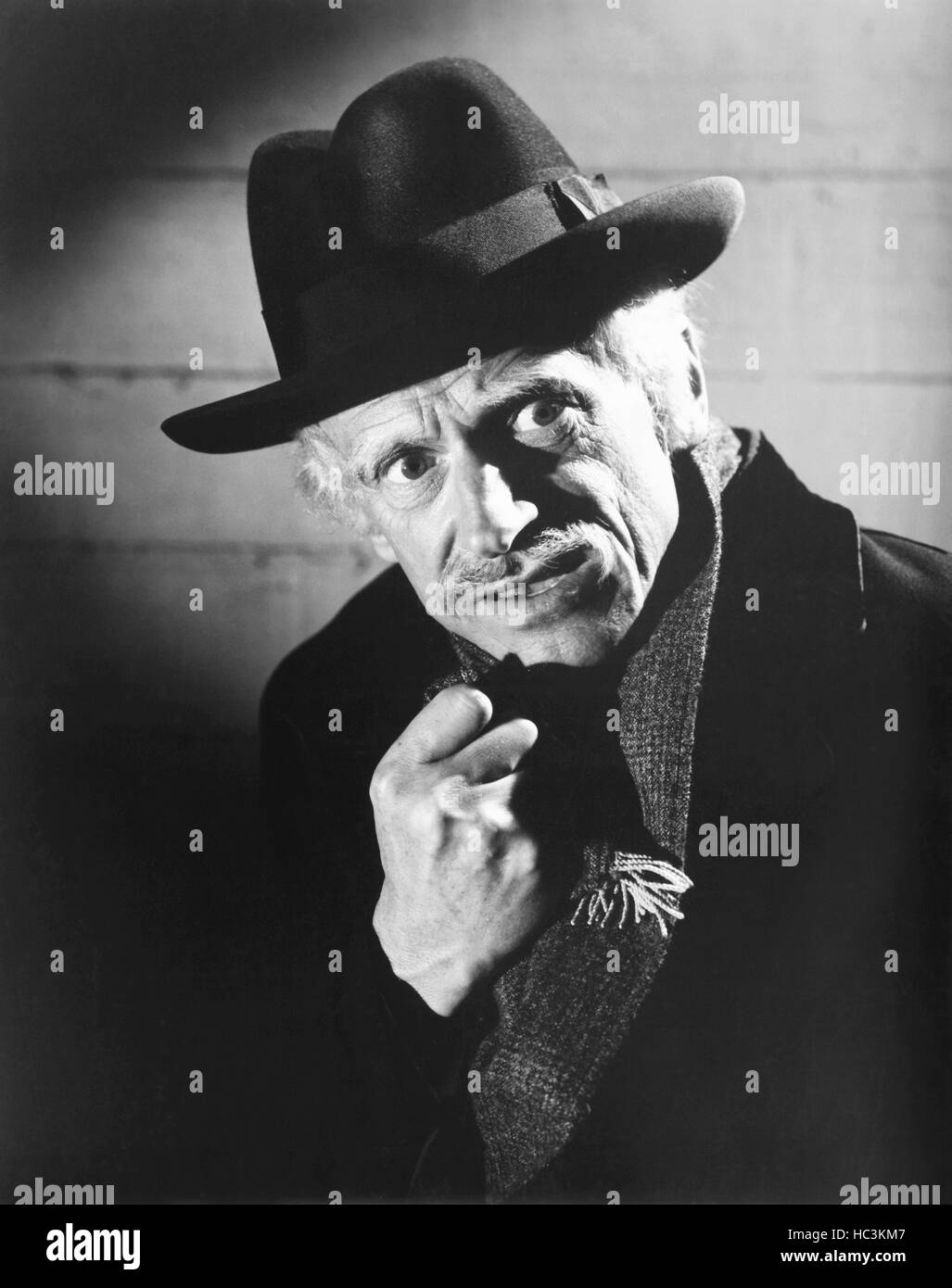 THE PEARL OF DEATH, Miles Mander, 1944 Stock Photo - Alamy