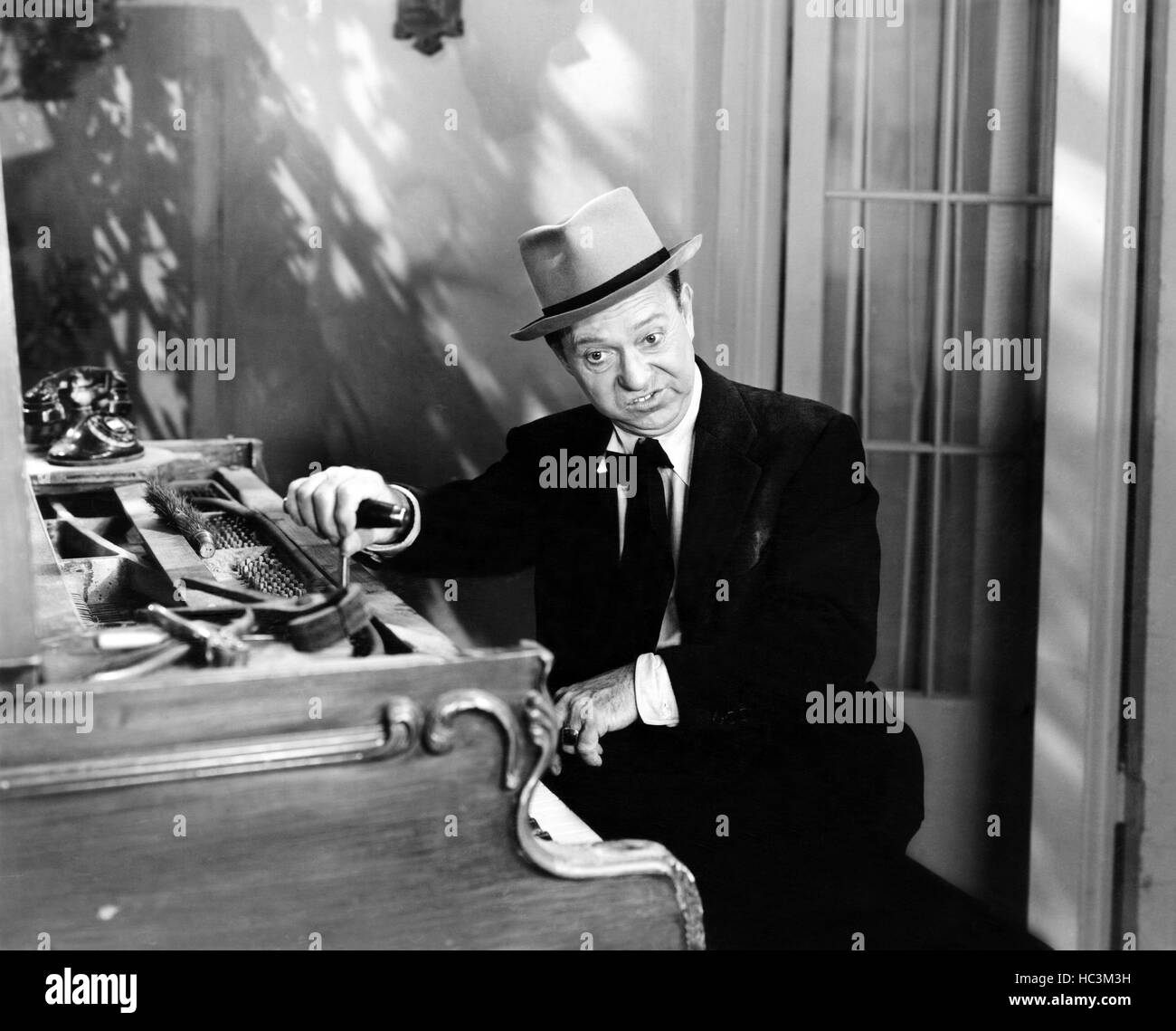 PIANO MOONER, Harry Langdon, 1942 Stock Photo - Alamy