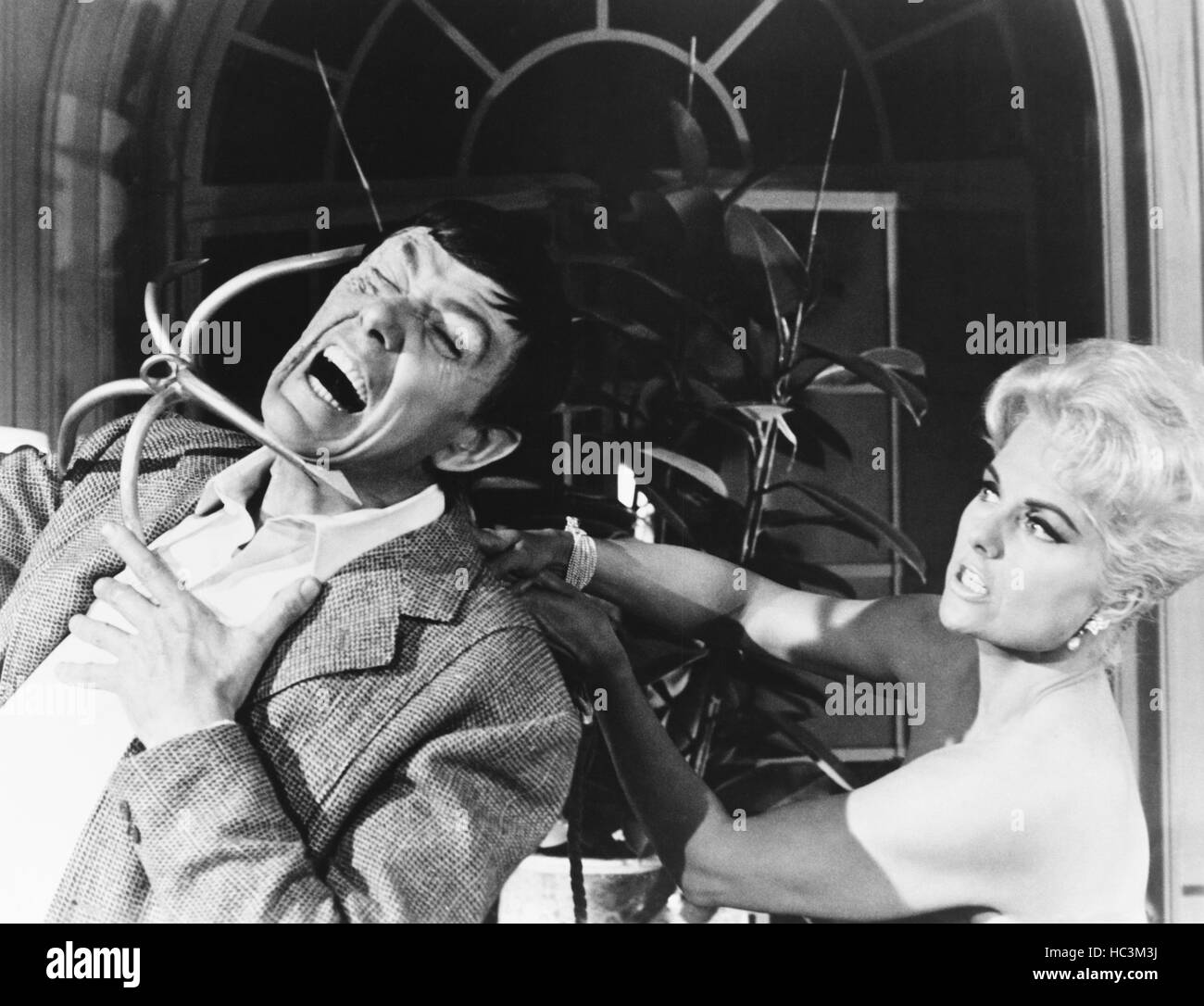 PICTURE MOMMY DEAD, from left, Maxwell Reed, Martha Hyer, 1966 Stock ...