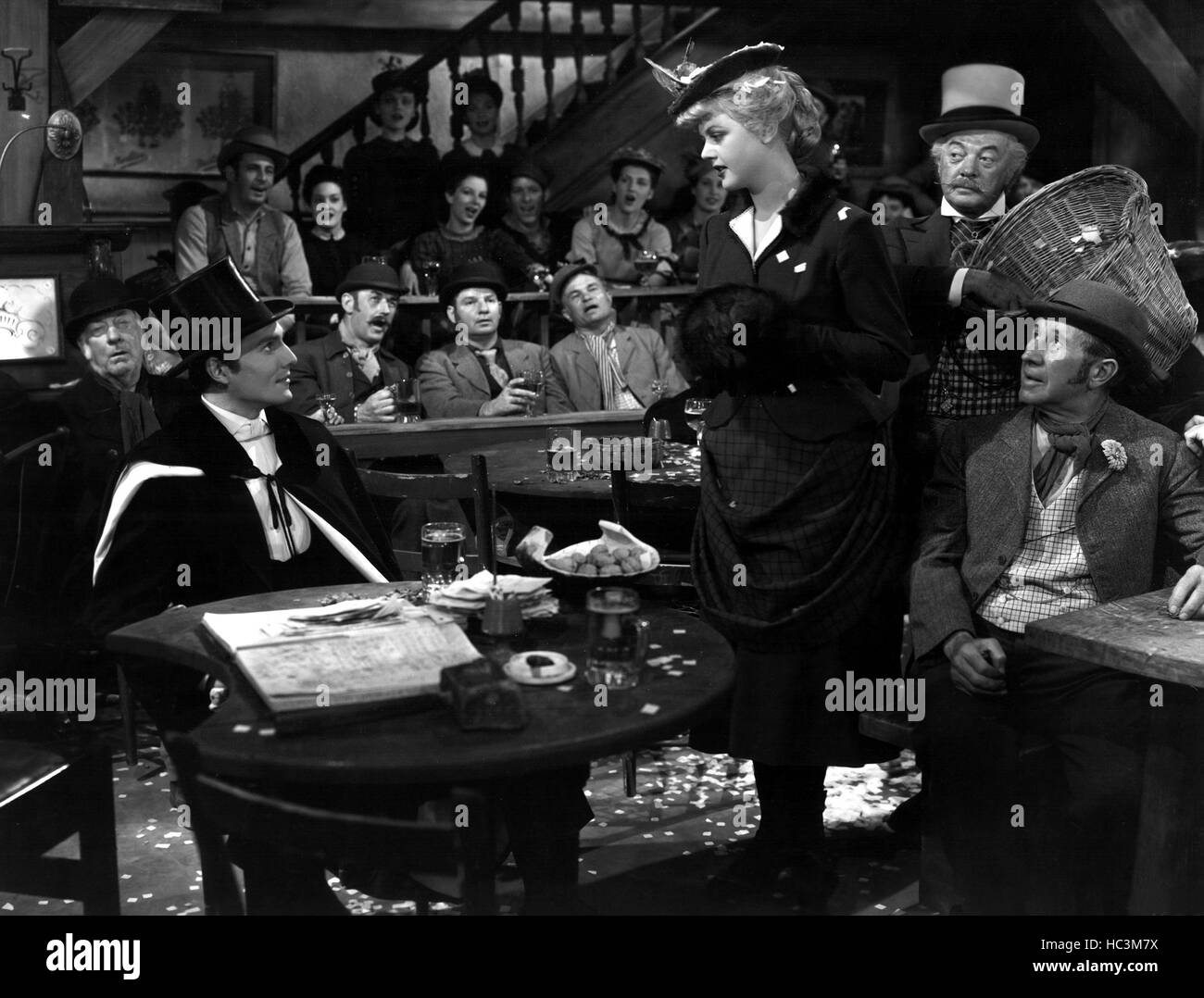 THE PICTURE OF DORIAN GRAY, Hurd Hatfield, Angela Lansbury, 1945 Stock ...