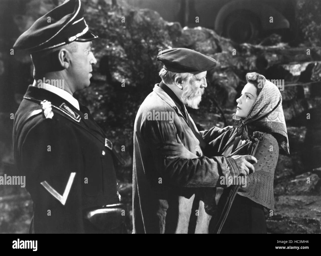 THE PIED PIPER, from left: Otto Preminger, Monty Woolley, Anne Baxter ...