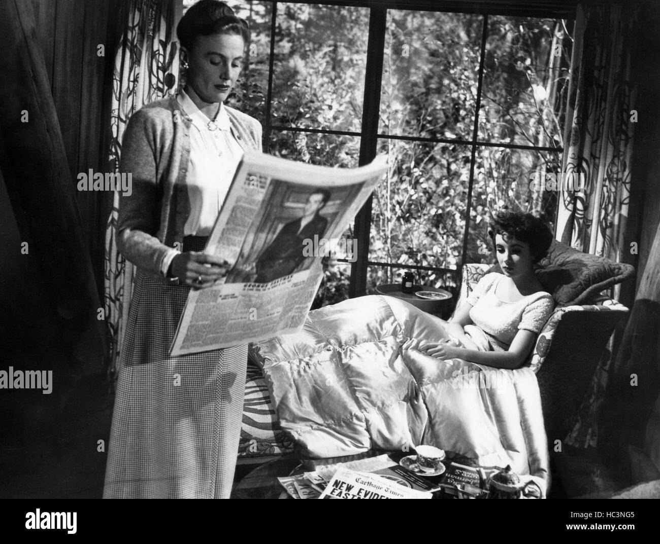 A PLACE IN THE SUN, Frieda Inescort, Elizabeth Taylor, 1951 Stock Photo - Alamy