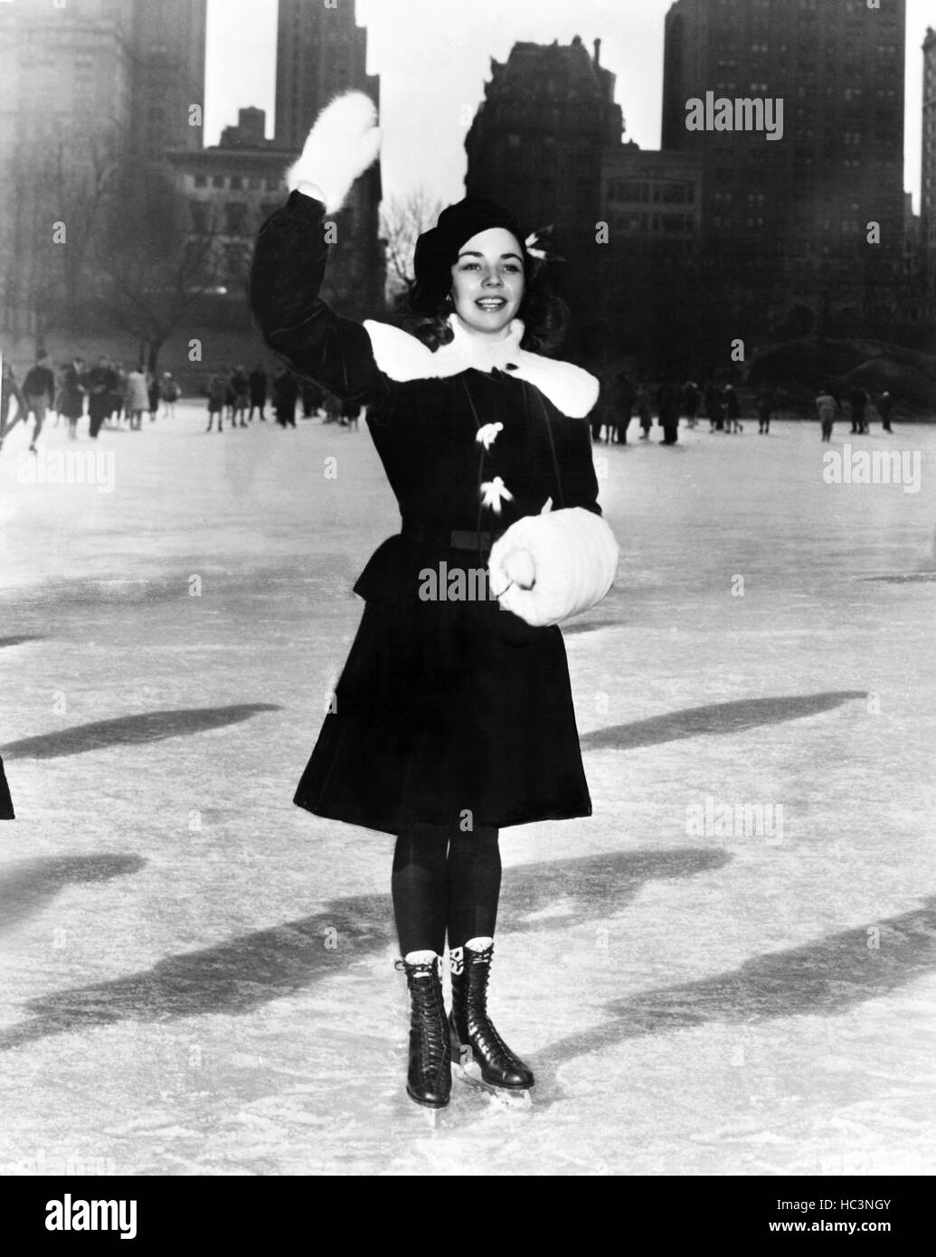 PORTRAIT OF JENNIE, Jennifer Jones, 1948 Stock Photo - Alamy