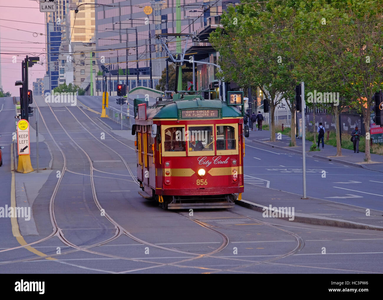 Melbourne's historic tram, which runs a circular route round the city ...