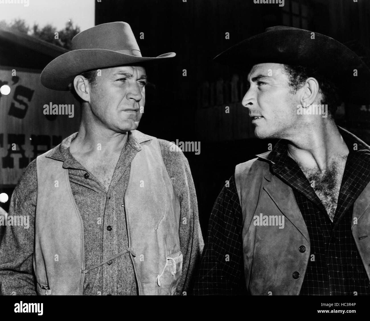 THE QUIET GUN, from left, Forrest Tucker, Lee Van Cleef, 1957 Stock ...