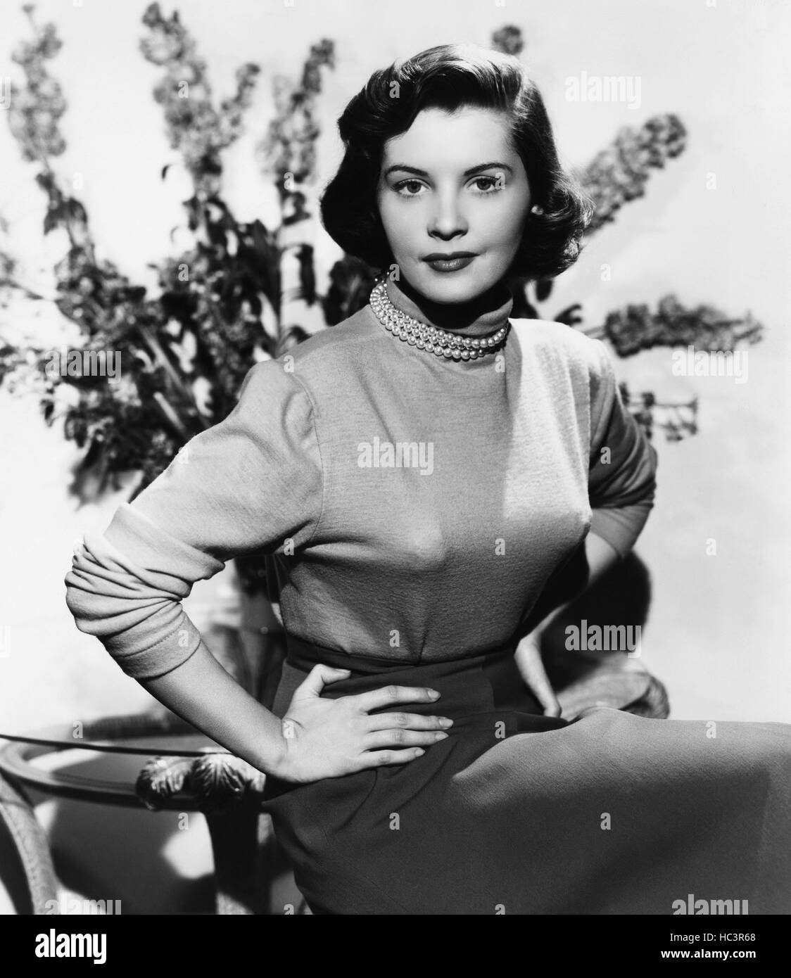 QUICKSAND, Barbara Bates, 1950 Stock Photo - Alamy