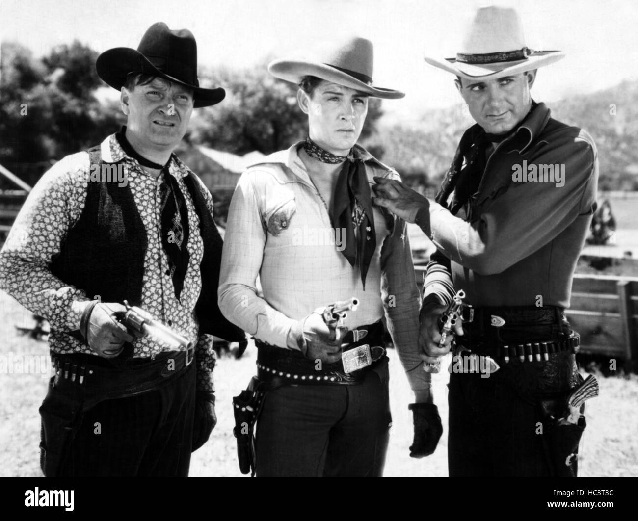 RANGE DEFENDERS, Max Terhune, Robert Livingston, Ray 'Crash' Corrigan ...