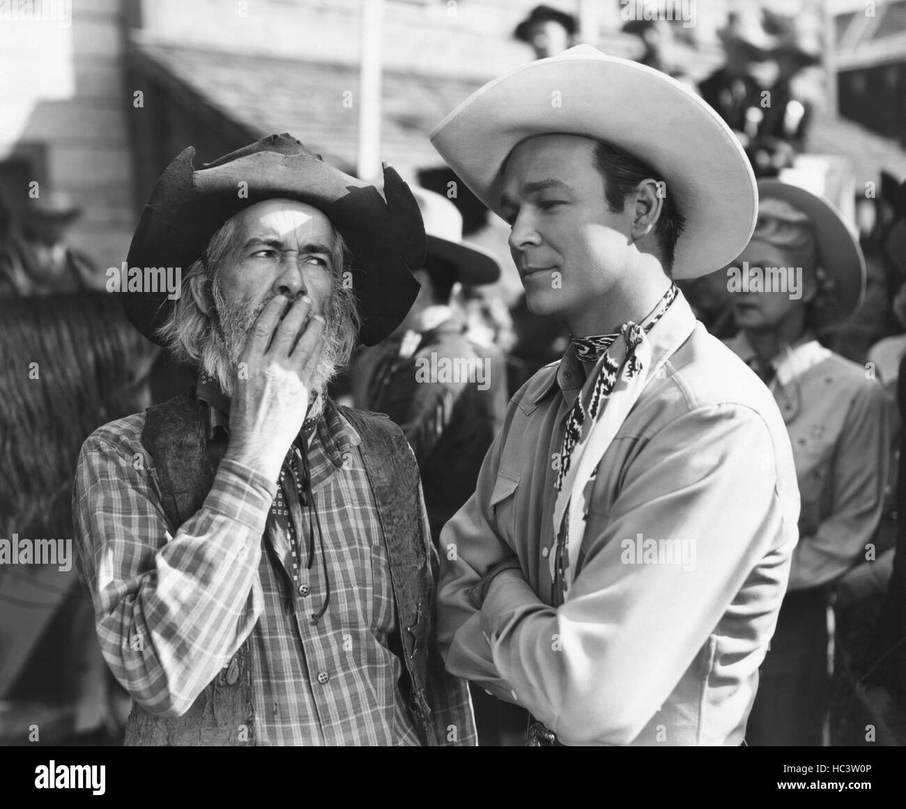 RAINBOW OVER TEXAS, from left: Gabby Hayes, Roy Rogers, 1946 Stock ...