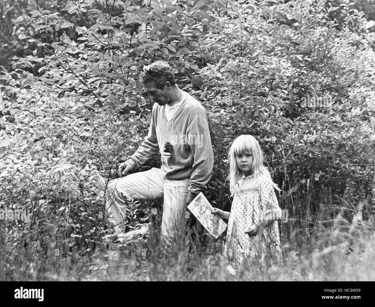 RACHEL, RACHEL, producer/director Paul Newman directing a scene with ...