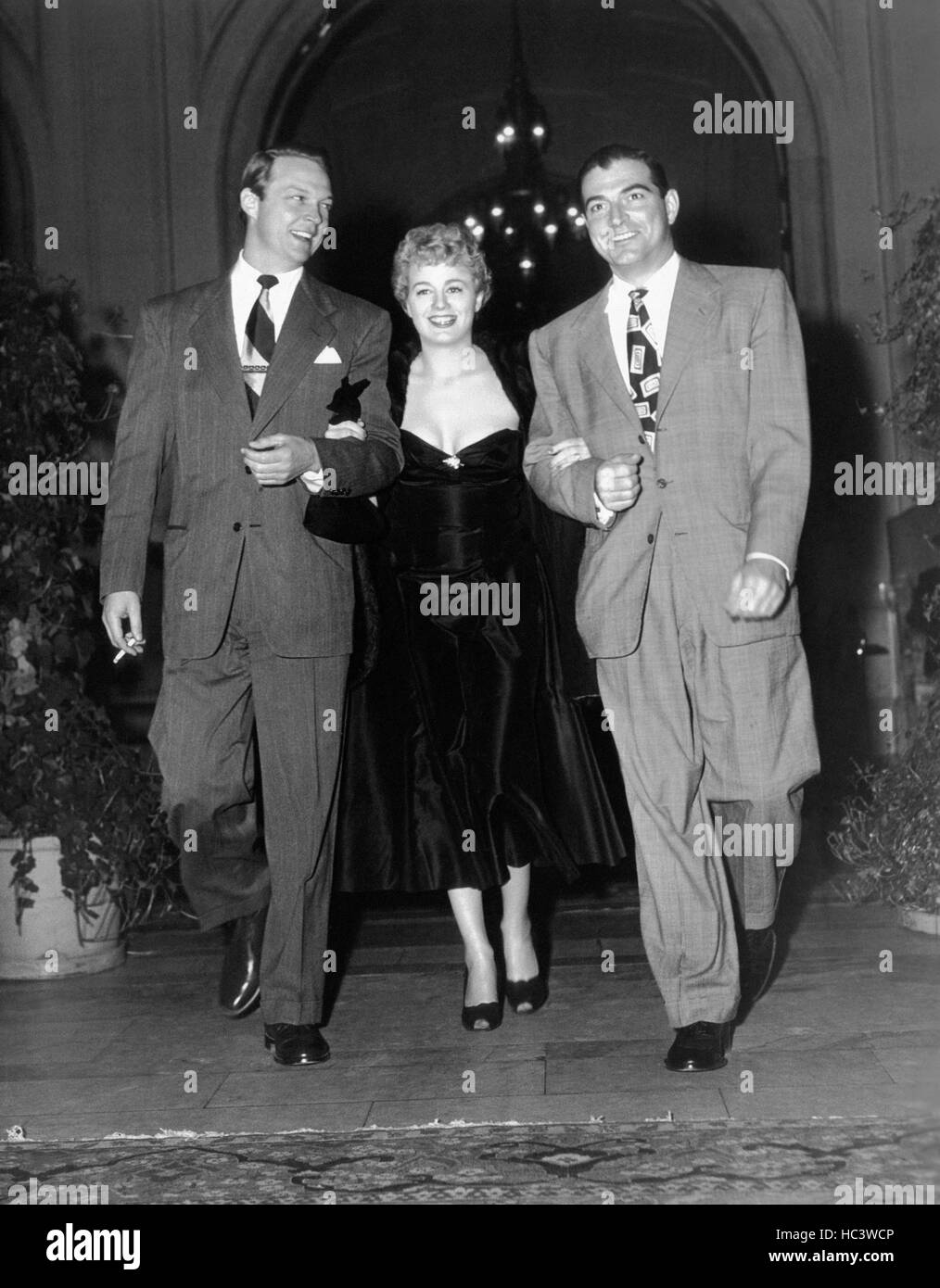 THE RAGING TIDE, from left, Alex Nichol, Shelley Winters, Stephen ...