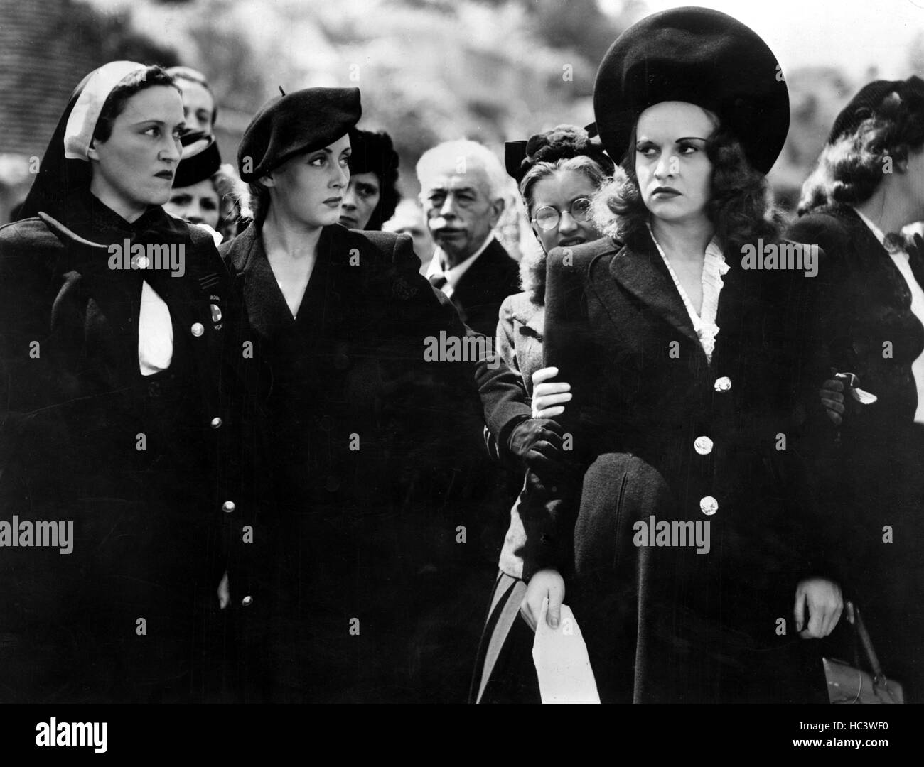 THE RAVEN, (aka LE CORBEAU), Helena Manson, Micheline Francey, Ginette ...