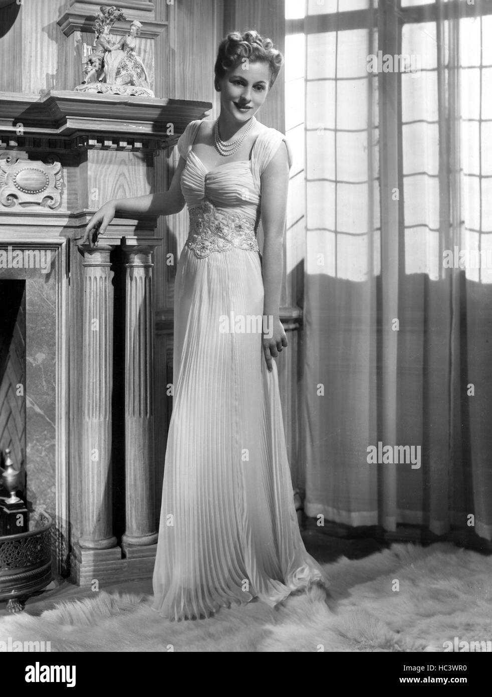 REBECCA, Joan Fontaine, portrait, 1940 Stock Photo - Alamy