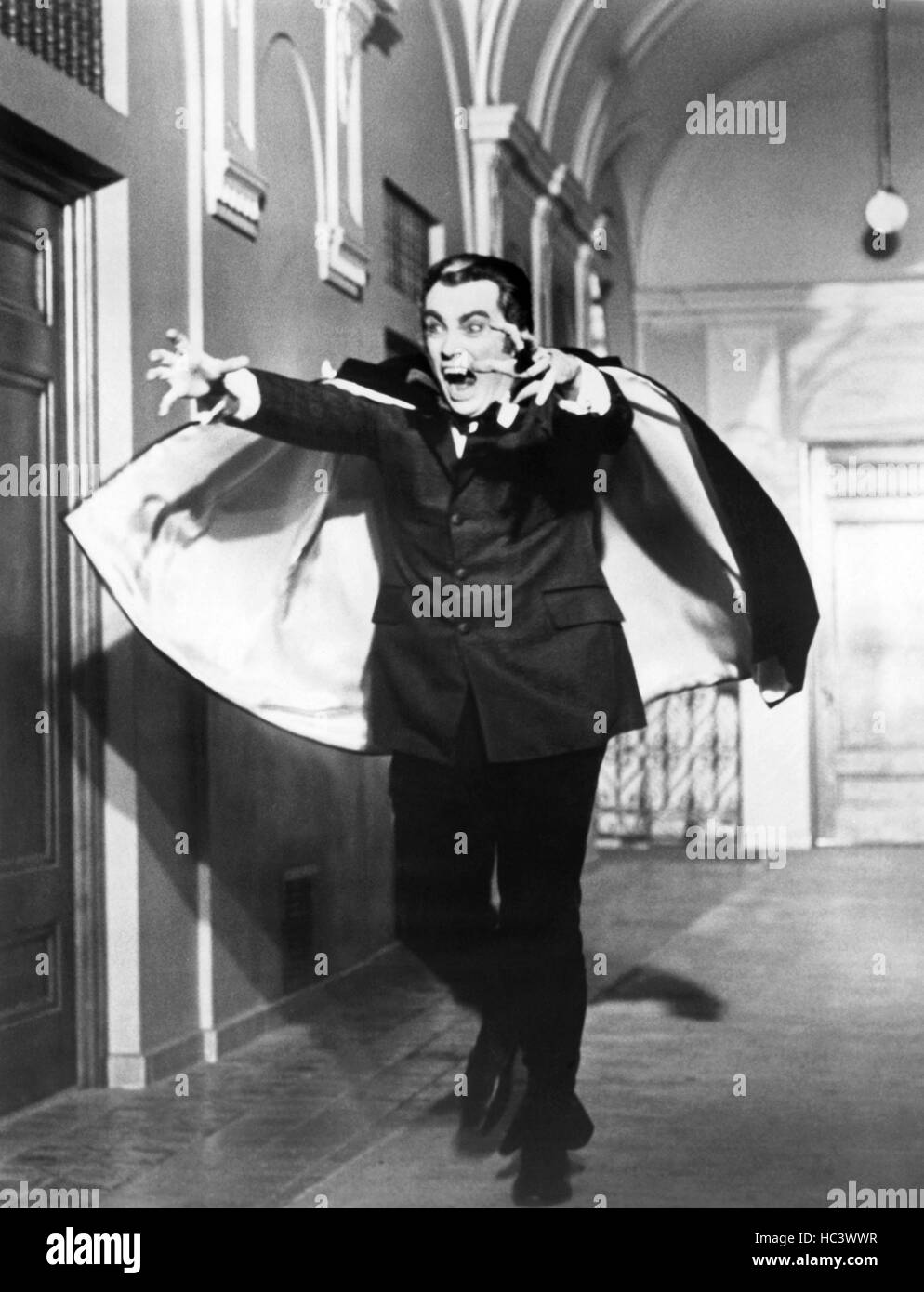 THE RETURN OF COUNT YORGA, Robert Quarry, 1971 Stock Photo - Alamy