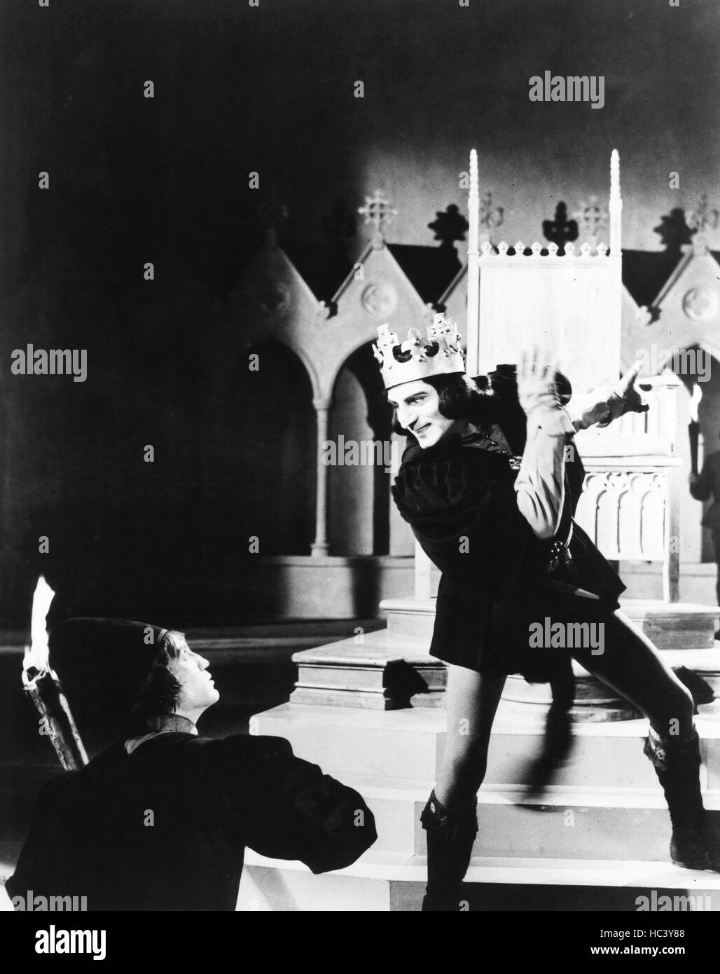 RICHARD III, from left: Michael Ripper, Laurence Olivier, 1955 Stock ...