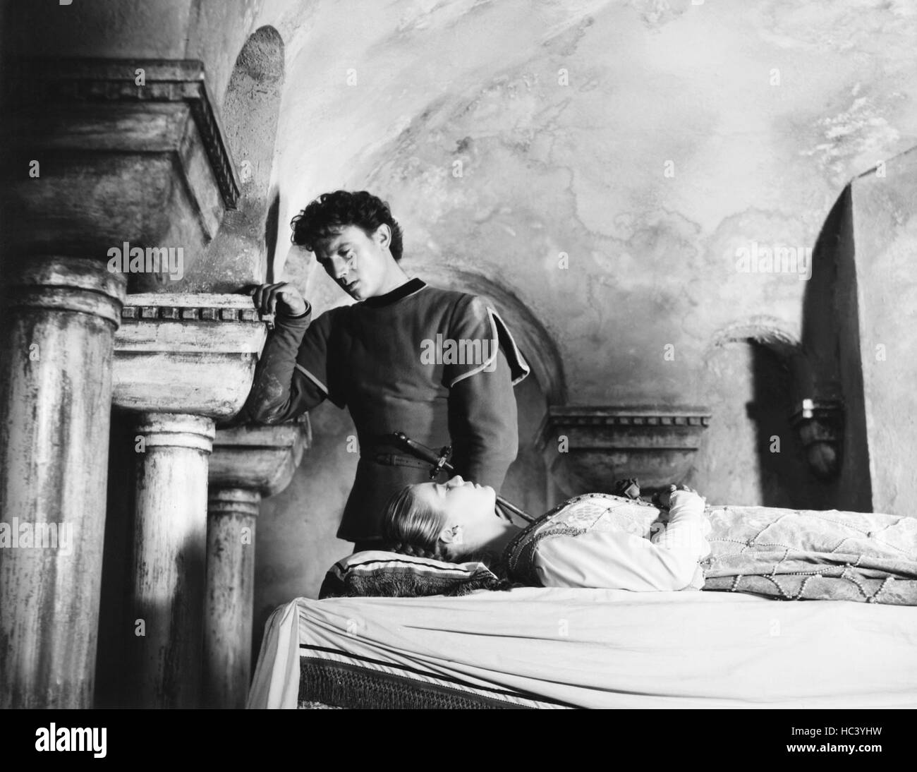 ROMEO AND JULIET, from top, Laurence Harvey, Susan Shentall, 1954 Stock ...