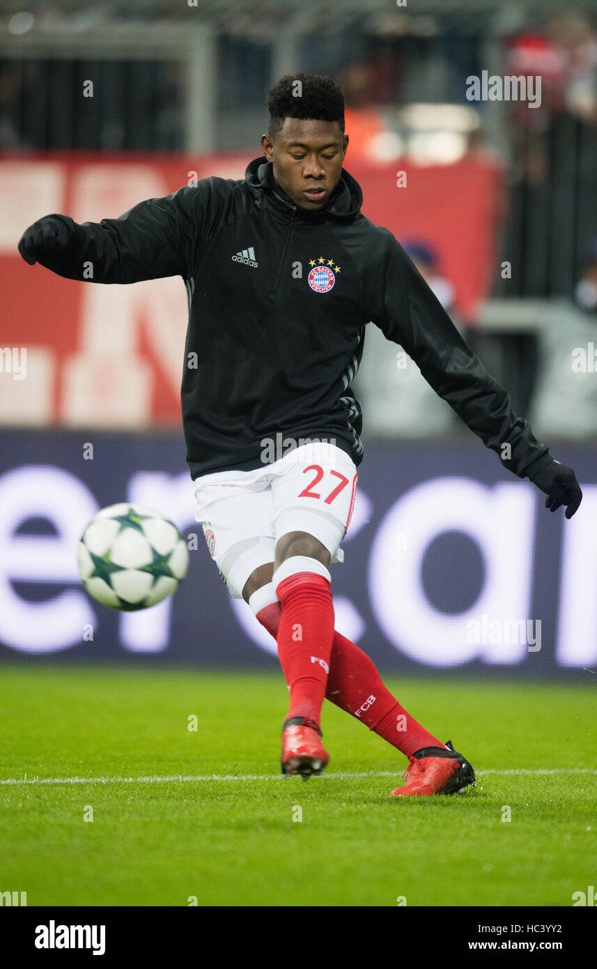 Munich, Germany. 6th Dec, 2016. Munich's David Alaba warming up before ...
