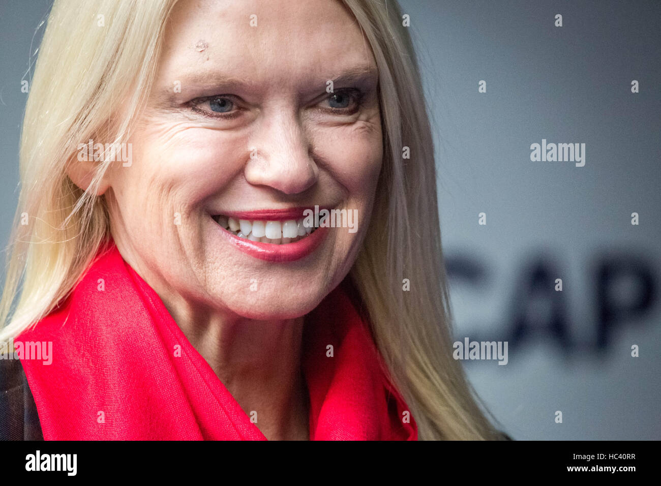 Anneka rice hi-res stock photography and images - Alamy