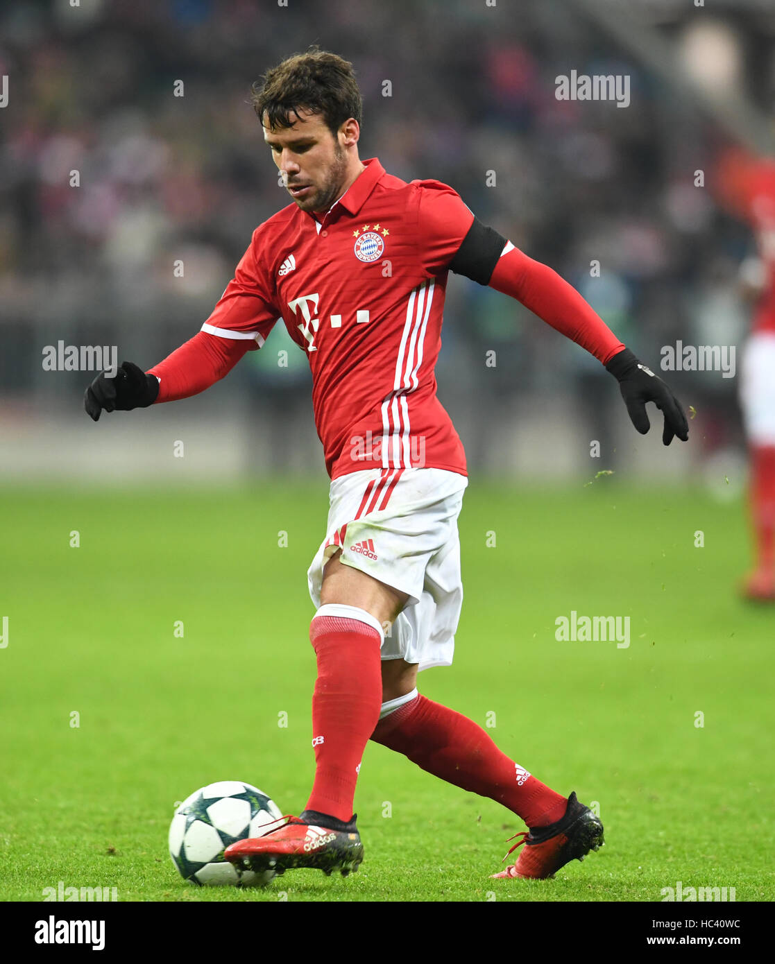 Allianz Arena, Munich, Germany. 6th Dec, 2016. Juan Bernat of FC Bayern ...